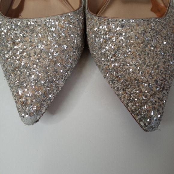 Badgley Mischka Glitter Kitten Heel Pumps - staraliner.com